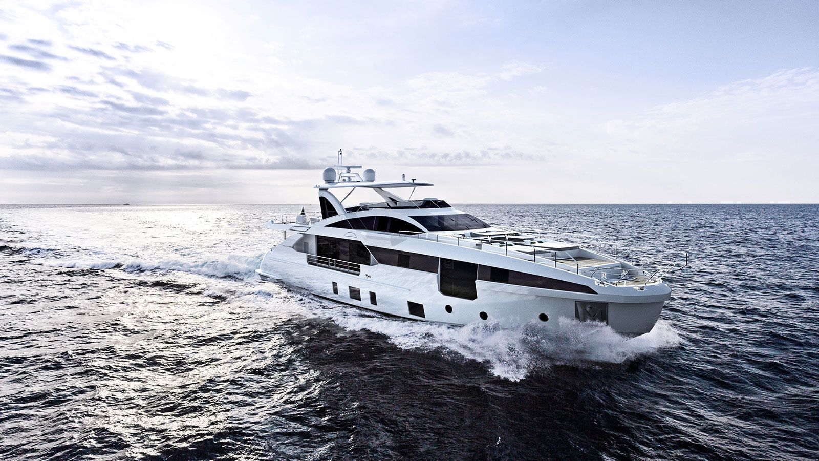 Azimut reveals more details of Grande 32M